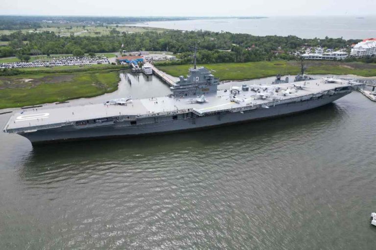 Portaerei, chi ne possiede di più? Proprio questa Nazione