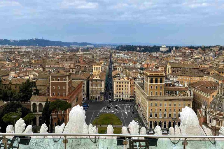 La terrazza più bella di Roma: qui potrai goderti un tramonto panoramico
