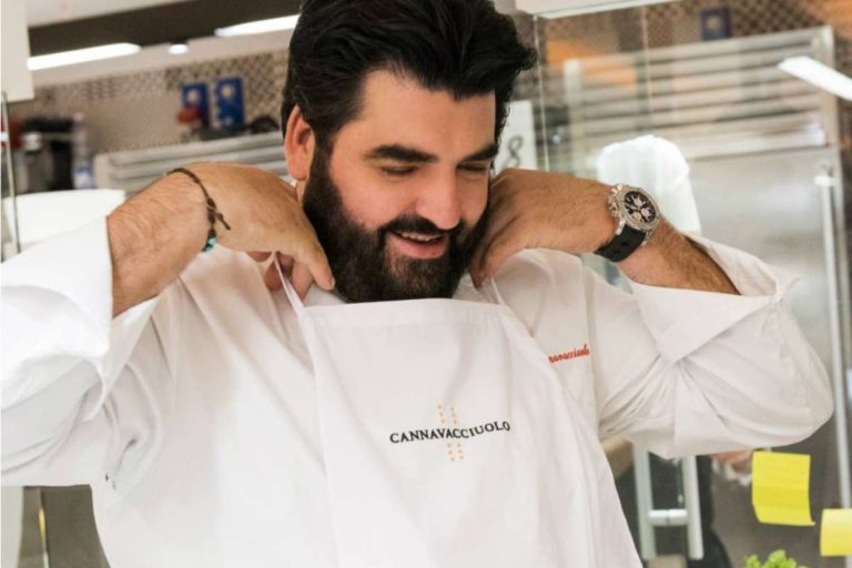 Villa Crespi, mangia nel ristorante di Cannavacciuolo: svela a tutti il ...